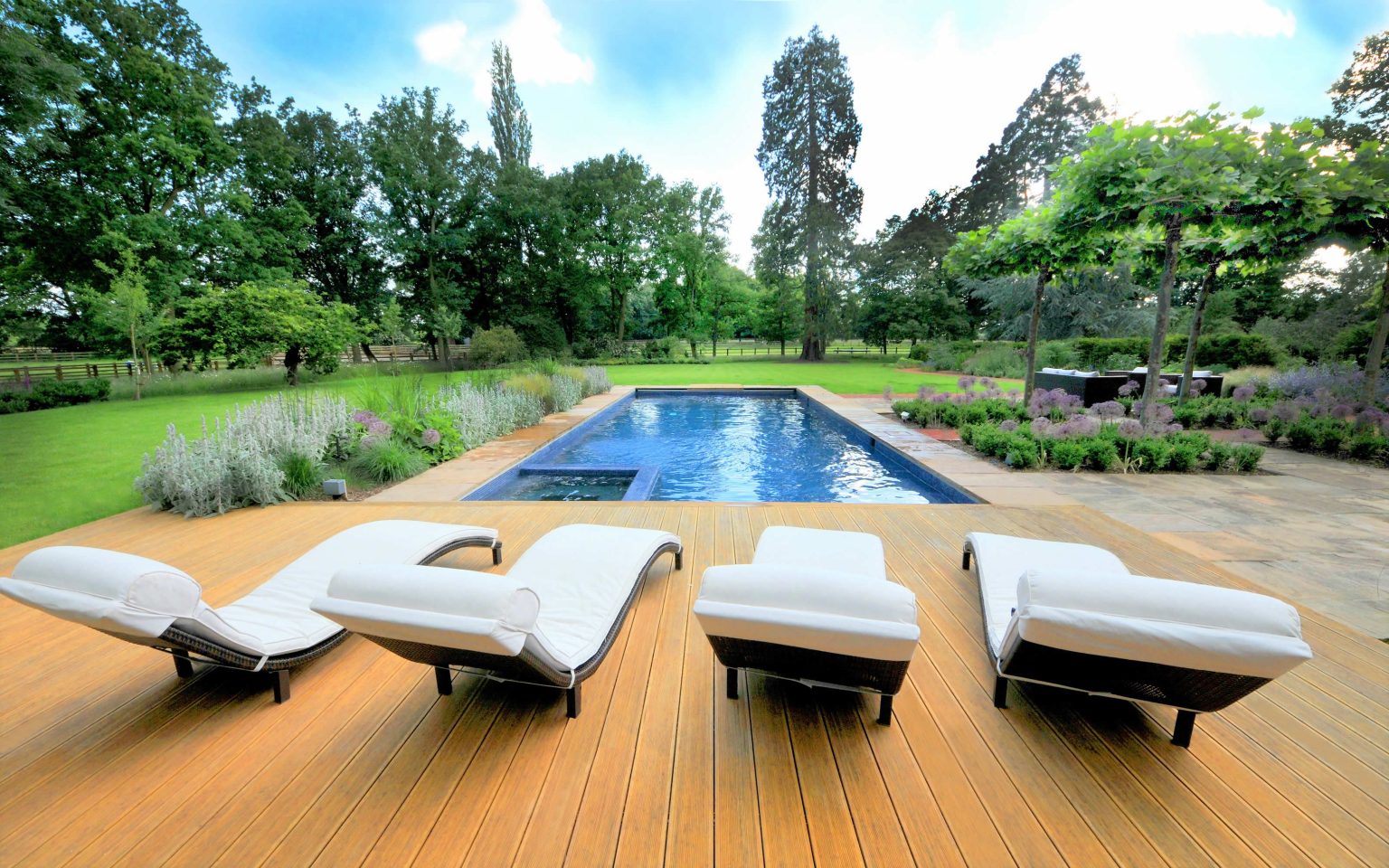 Swimming Pool Gardens - Graduate Landscapes