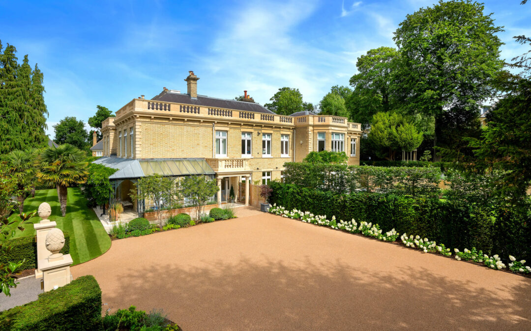 Cobham, Surrey, Town Garden | Pool Terrace