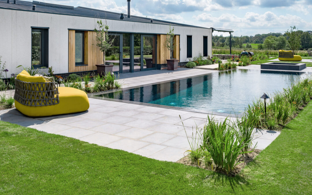 Swimming Pool Gardens - Graduate Landscapes