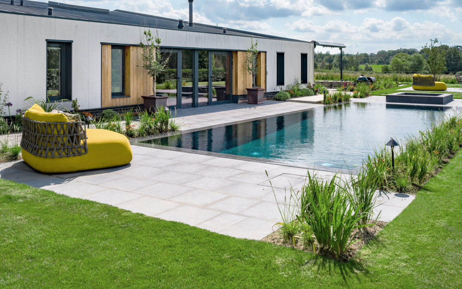 Swimming Pool Gardens - Graduate Landscapes